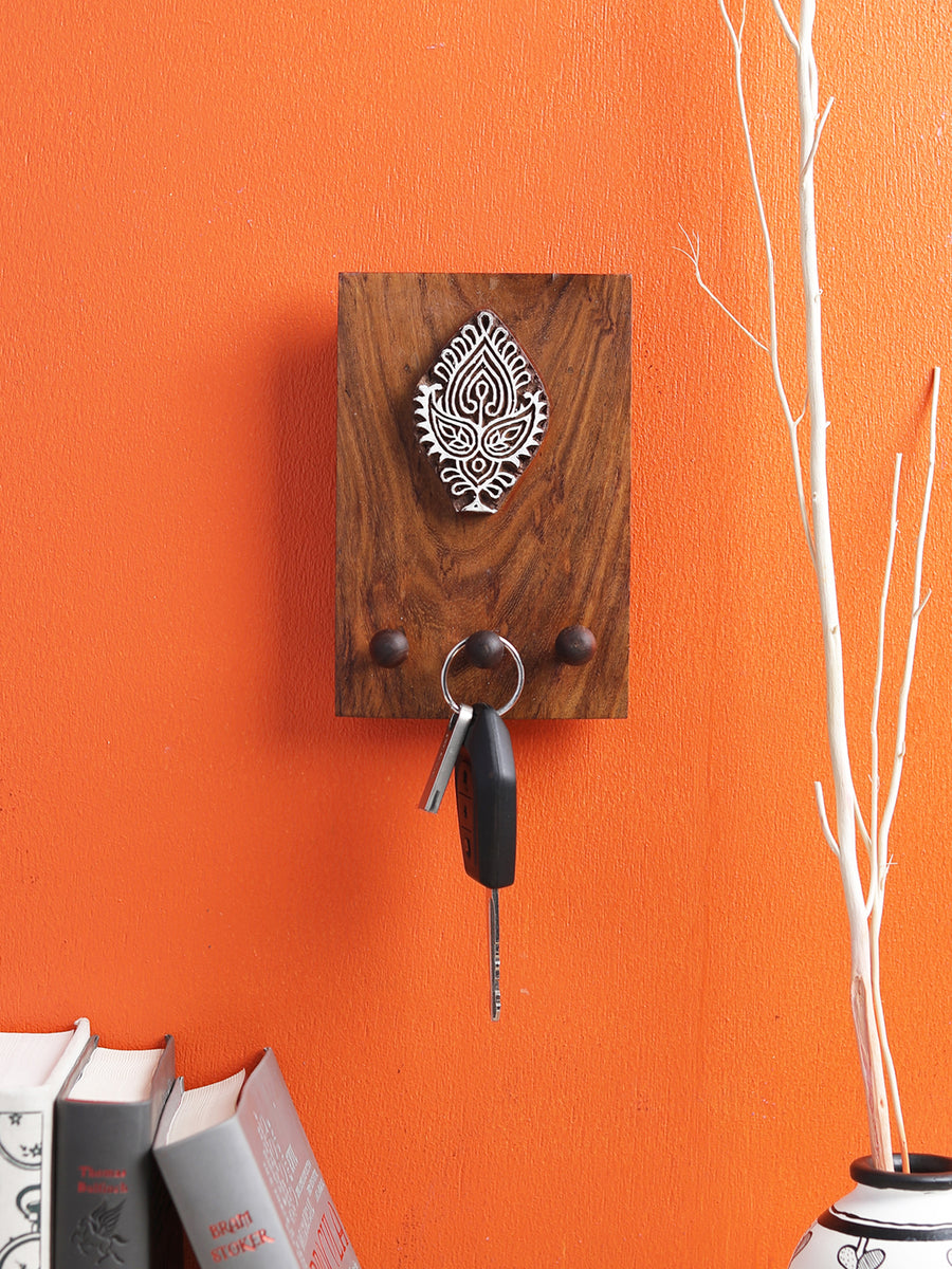 VarEesha Wooden Block Key Hook with Wooden Holders